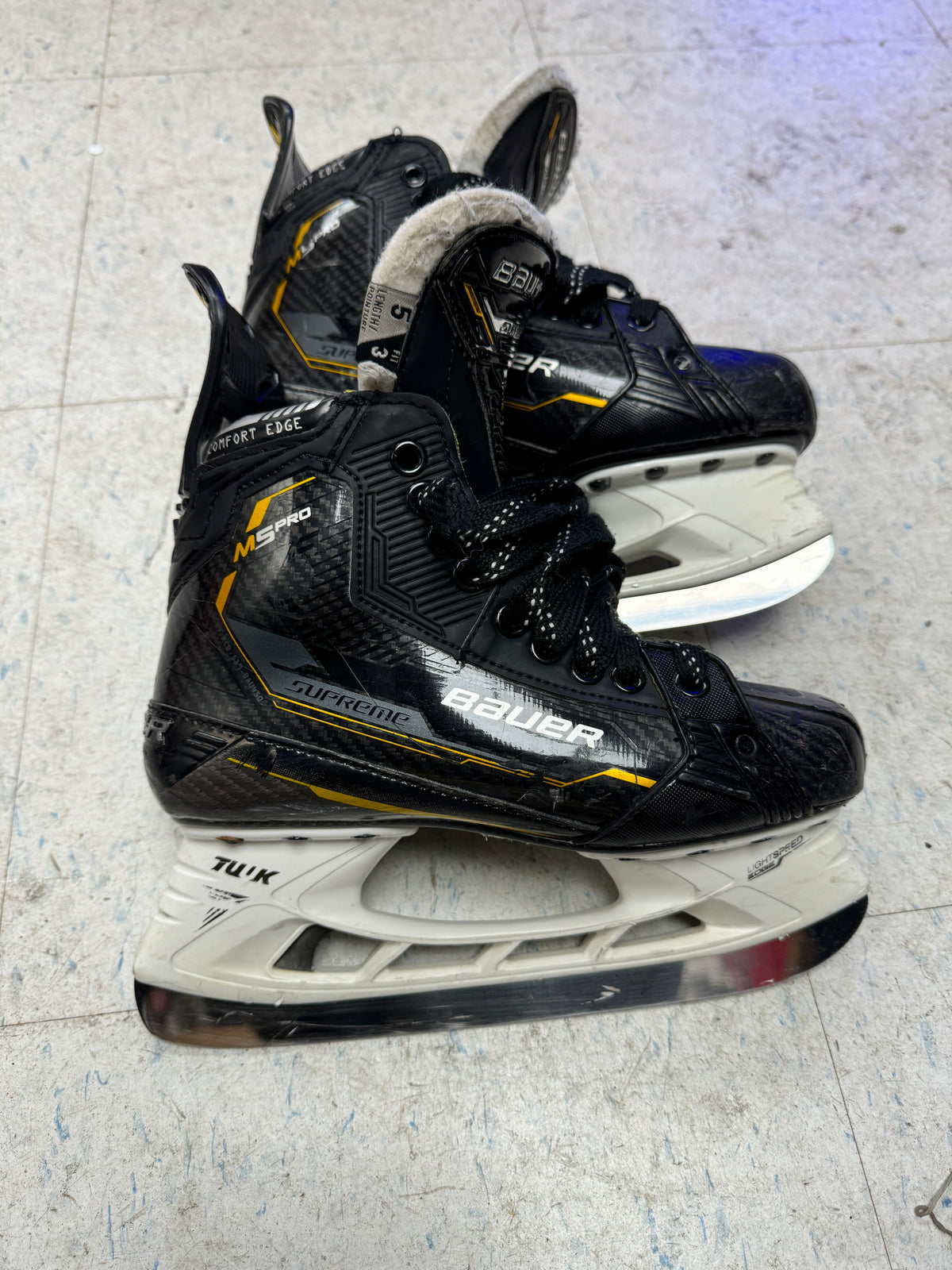 Used Bauer Supreme M5 Pro Skates 5.0 Fit 3 — Crow's Sports Hockey