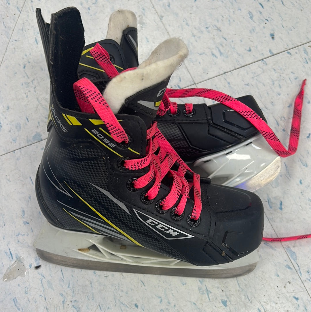 Used CCM Tacks 2092 Youth Skates — Crow's Sports Hockey