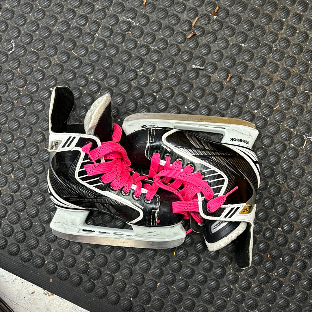 Used Reebok Maxx Youth 13 Skates — Crow's Sports Hockey