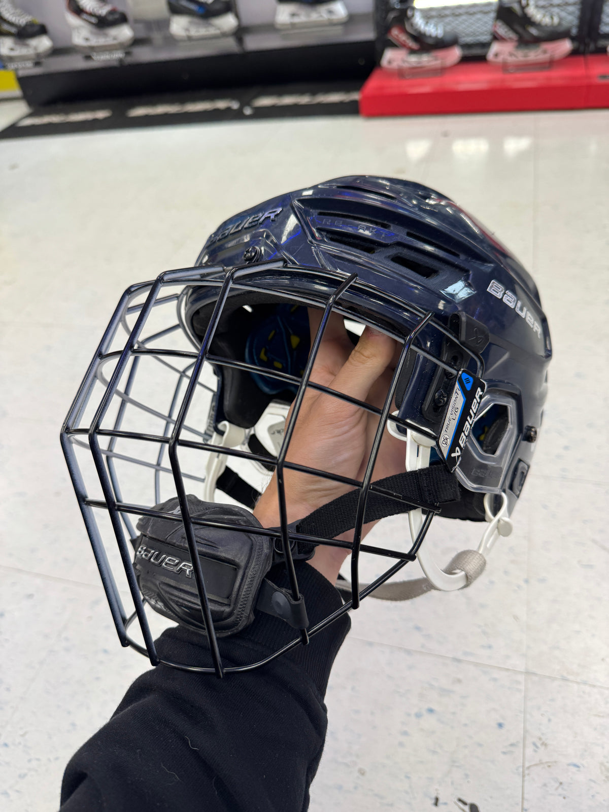 Used Bauer Re-Akt 150 Helmet Medium w/ Oreo Cage — Crow's Sports Hockey