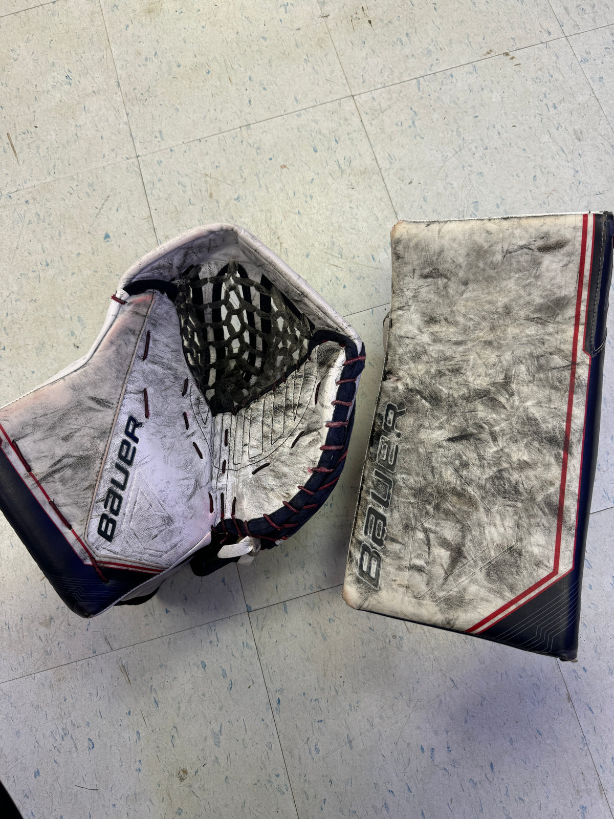 Used Bauer Supreme Mach Catcher Blocker Set Senior — Crow's Sports Hockey