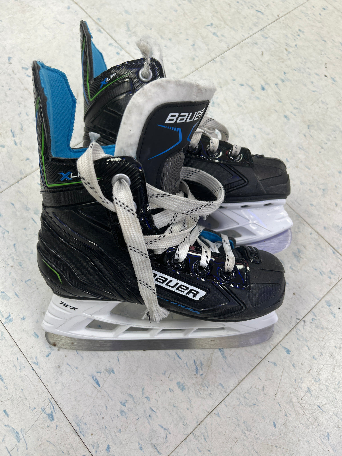 Used Bauer XLP Youth Player Skates — Crow's Sports Hockey