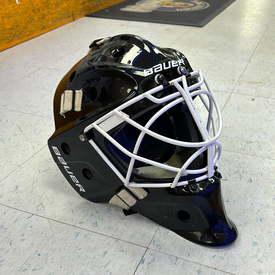 Used Bauer Profile 930 Senior Medium/Large Goal Mask — Crow's Sports Hockey
