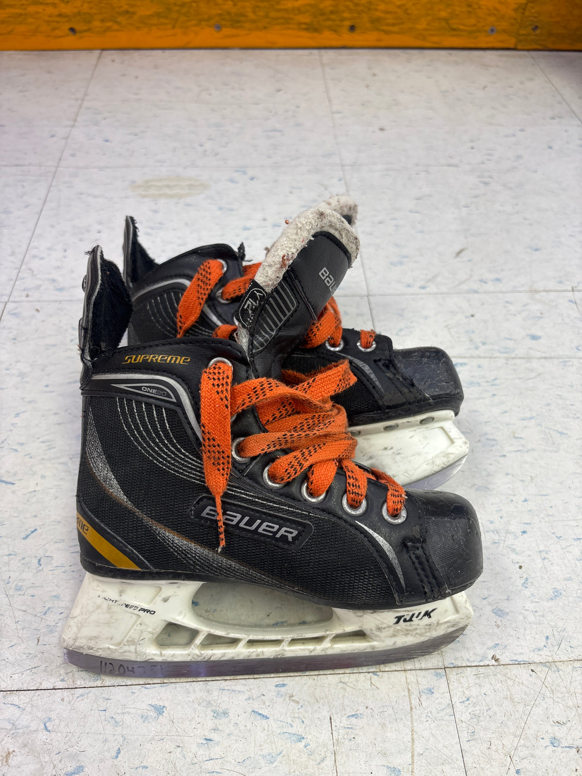 Used Bauer Supreme One20 Youth 12.0 Skates — Crow's Sports Hockey