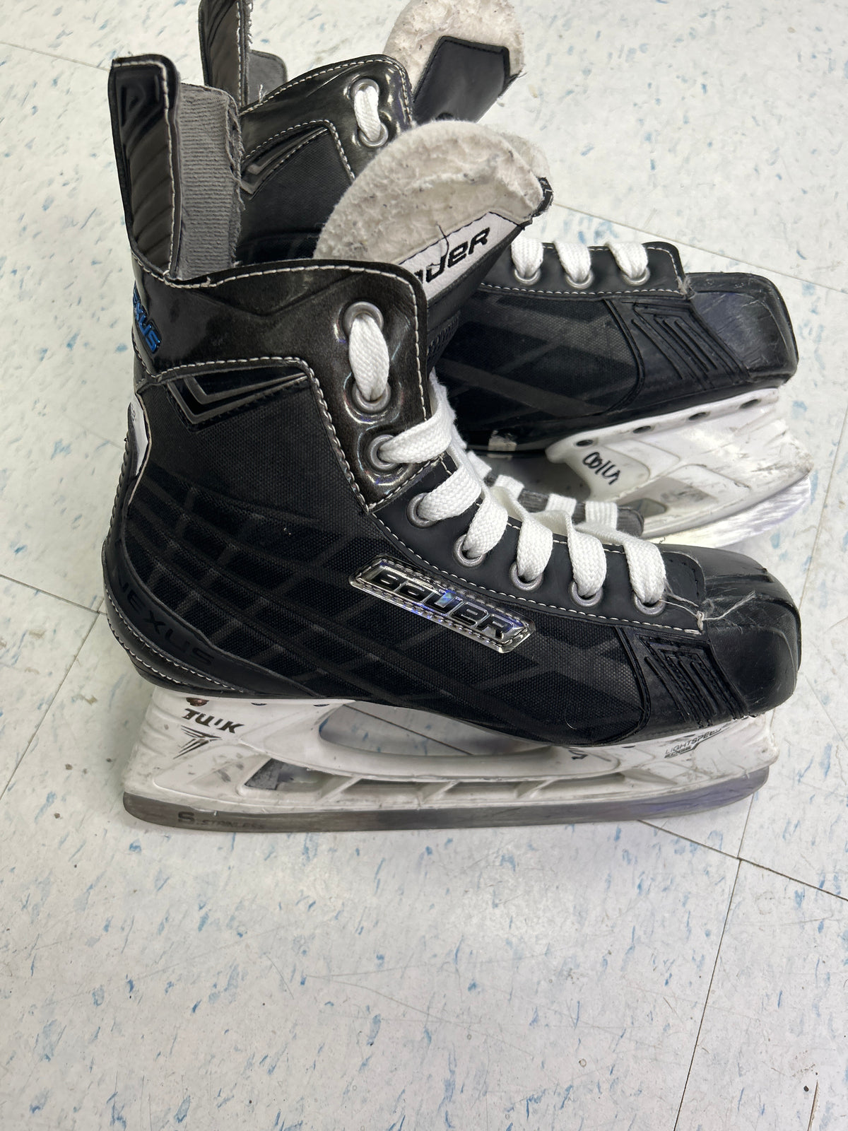 Used Bauer Nexus 88 Player Skates — Crow's Sports Hockey