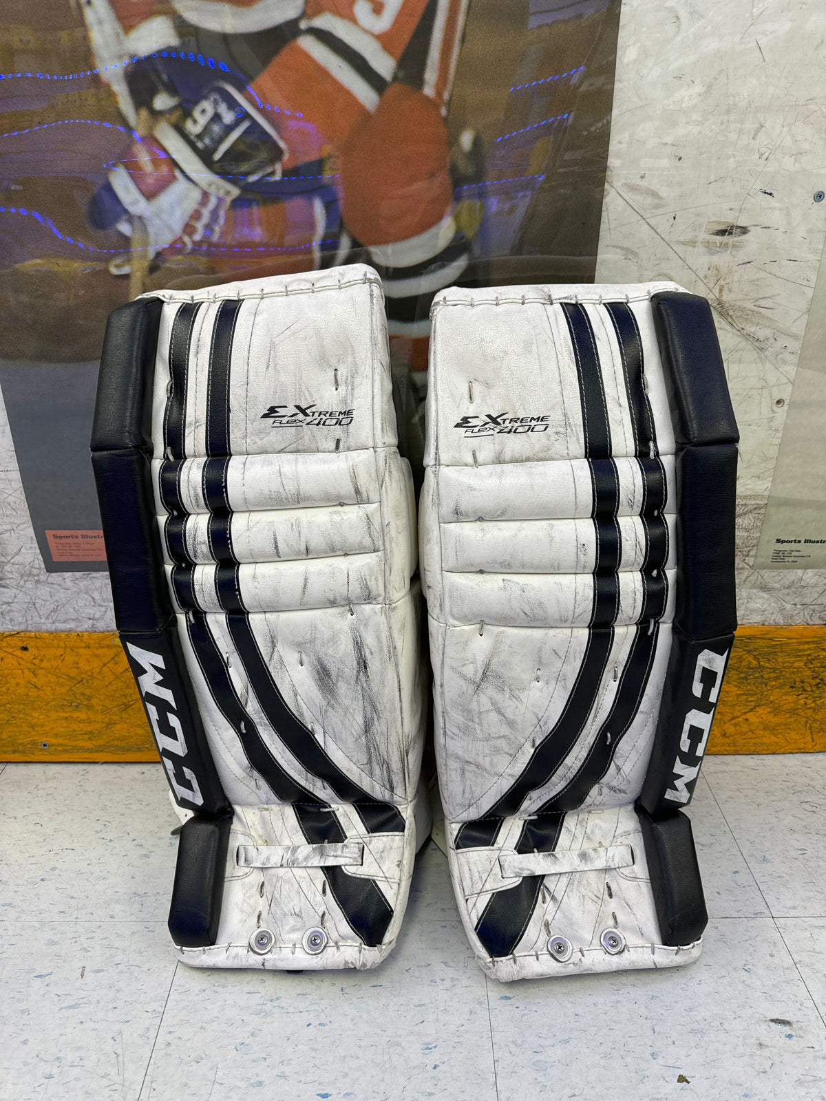 Used CCM Extreme Flex 400 26+1” Goalie Leg Pads — Crow's Sports Hockey