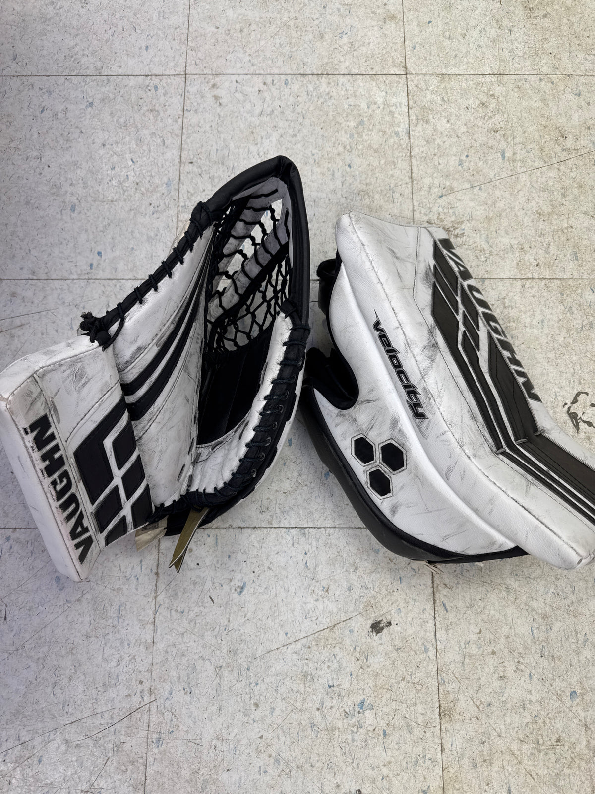 Used Vaughn Velocity VE8 Pro Senior Catcher Blocker Set — Crow's Sports ...