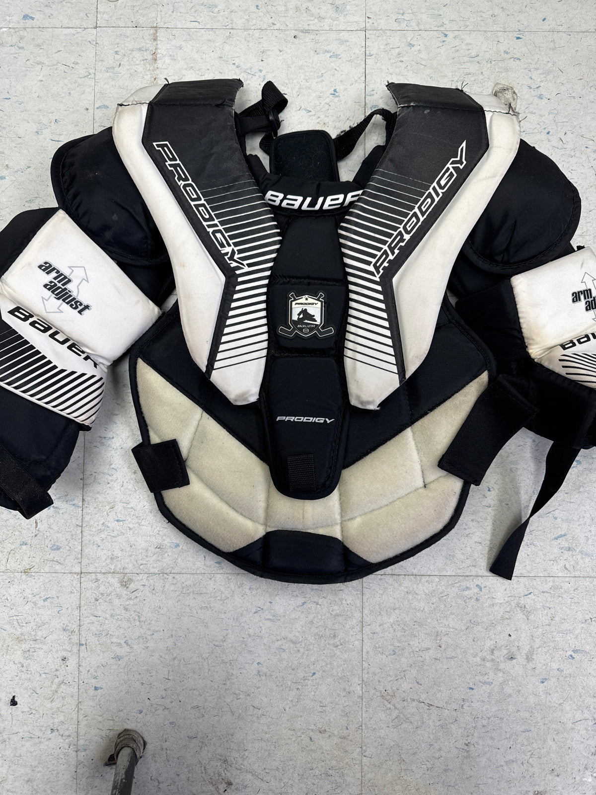 Used Bauer Prodigy 3.0 Youth Prodigy Chest Protector — Crow's Sports Hockey