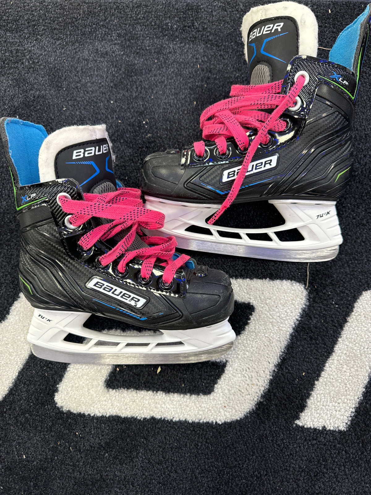 Used Bauer XLP 11Y Player Skates — Crow's Sports Hockey