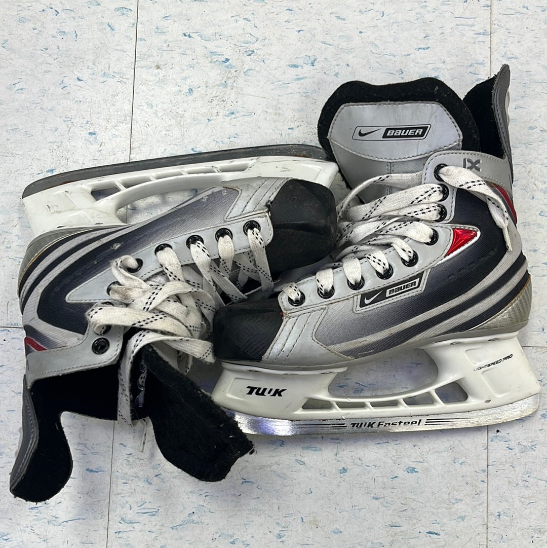 Used Nike Bauer Vapor IX Size 4 Player Skates | Crow's Sports — Crow's ...