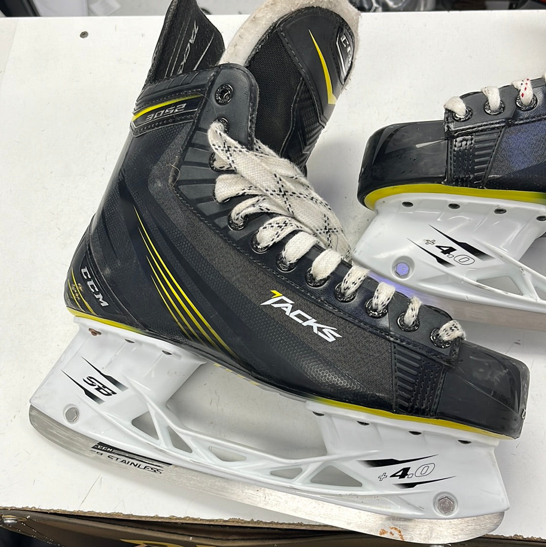 Used CCM Tacks 3052 10D Player Skates — Crow's Sports Hockey