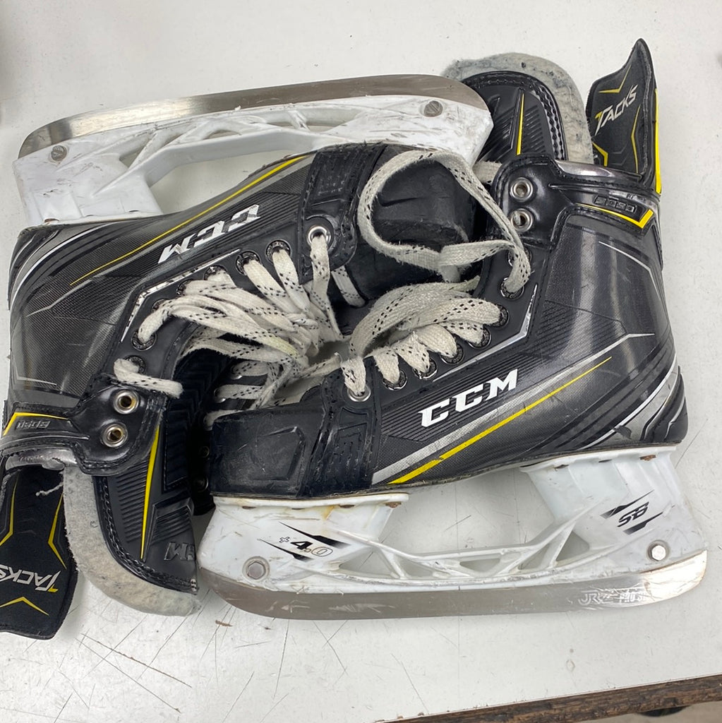 Used CCM Tacks 9090 6 D Skates – Crow's Sports