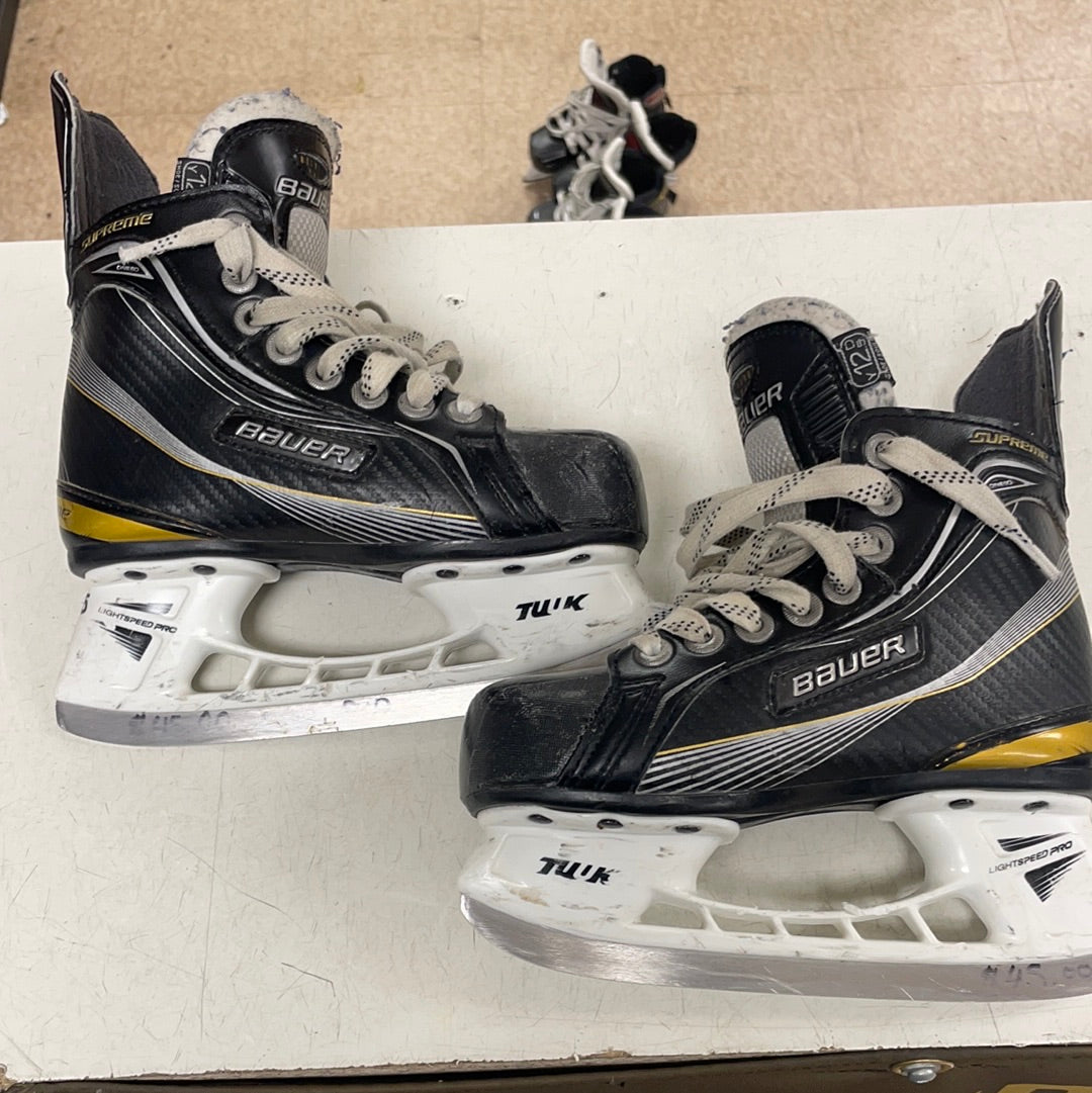 Used Bauer Supreme One60 12.5D Youth Skates — Crow's Sports Hockey