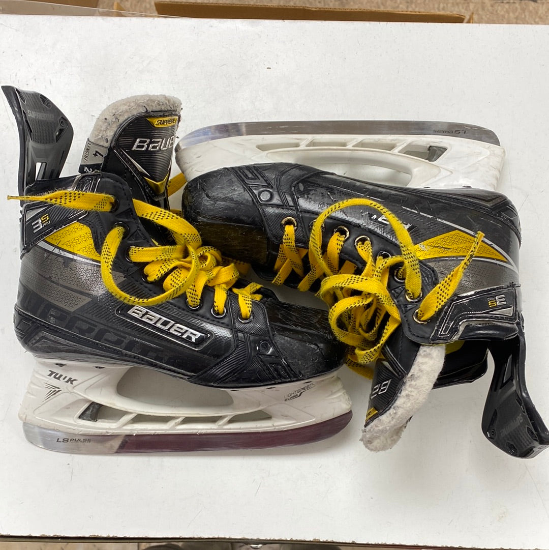 Used Bauer Supreme 3s Pro Size 4 Skates | Crow's Sports — Crow's Sports ...
