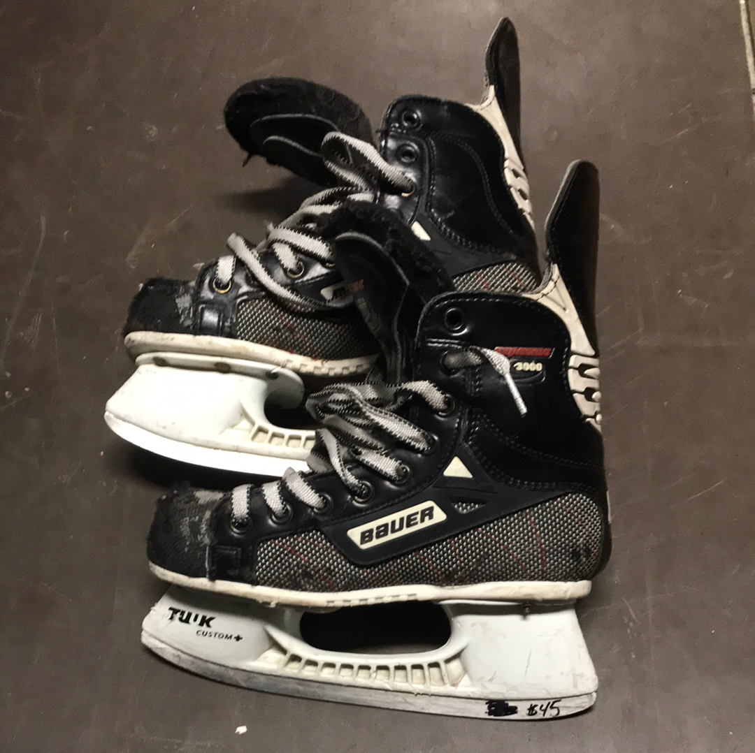 Used Bauer Supreme 3000 2D Skates | Crow's Sports — Crow's Sports Hockey
