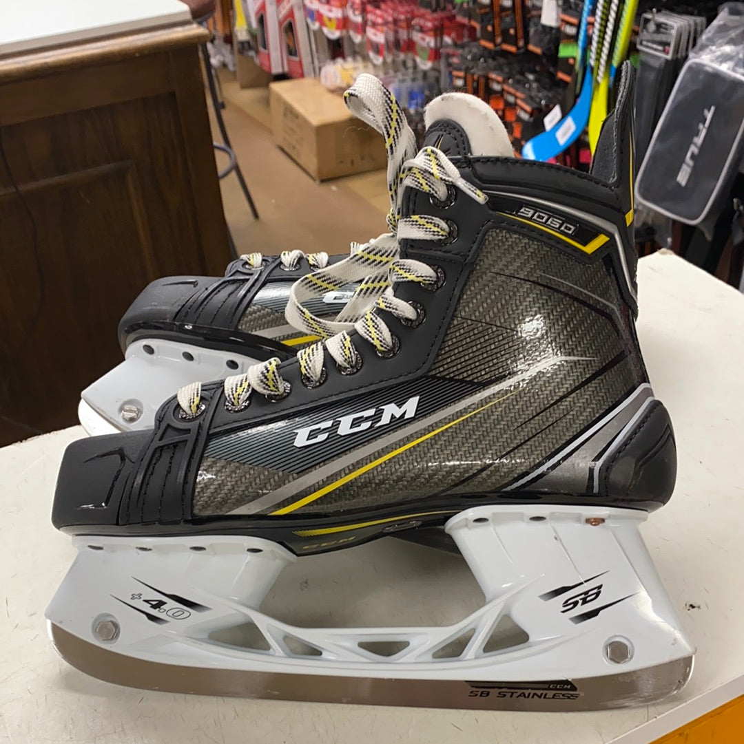 Used CCM Tacks 9060 Skates 7.5D | Crow's Sports — Crow's Sports Hockey