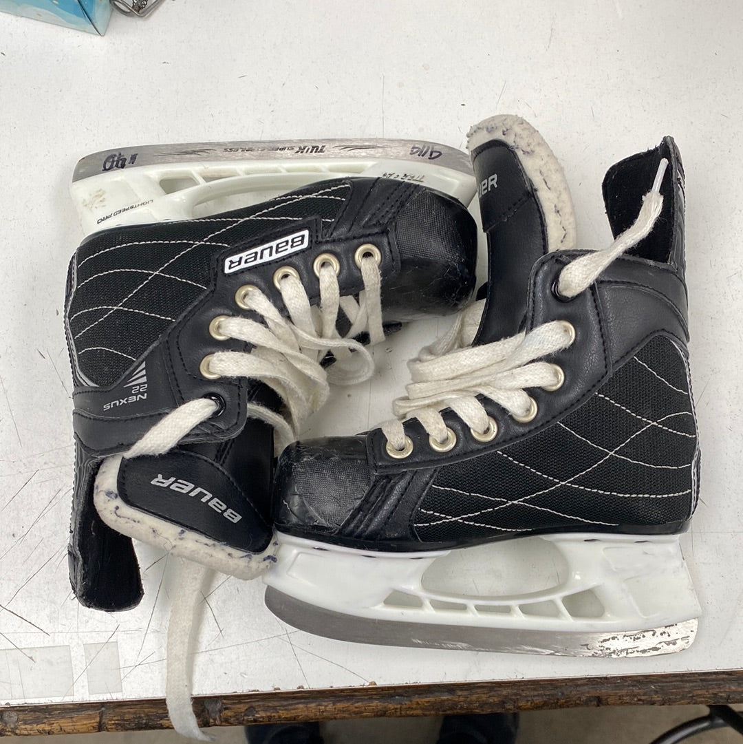 Used Bauer Nexus 22 Size 11 Youth Skates | Crow's Sports — Crow's ...