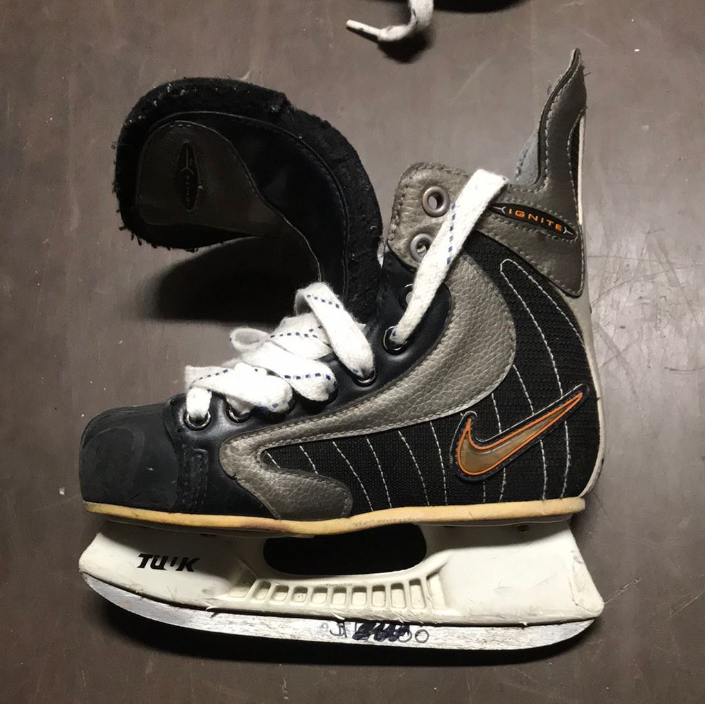 Used Nike Ignite 7 2.5EE Skates – Crow's Sports