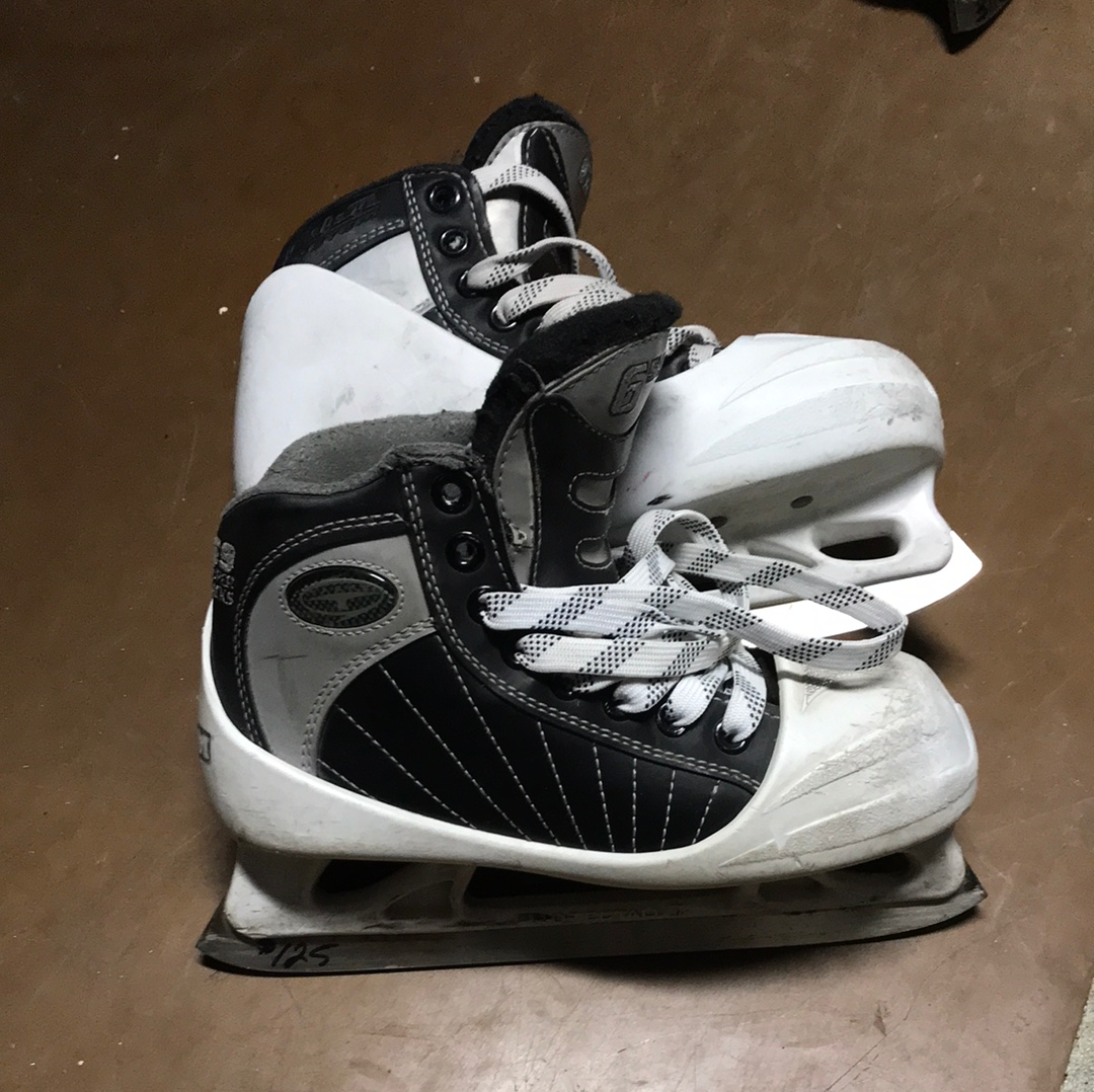 Used CCM Tacks 652 2D Goal Skates | Crow's Sports — Crow's Sports Hockey
